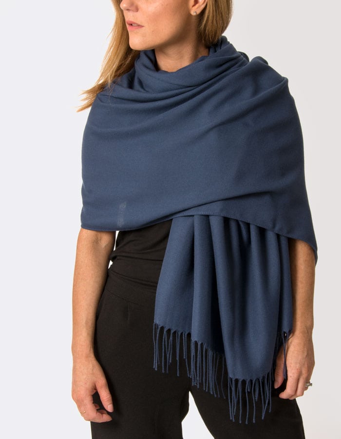 Shawls and pashminas store